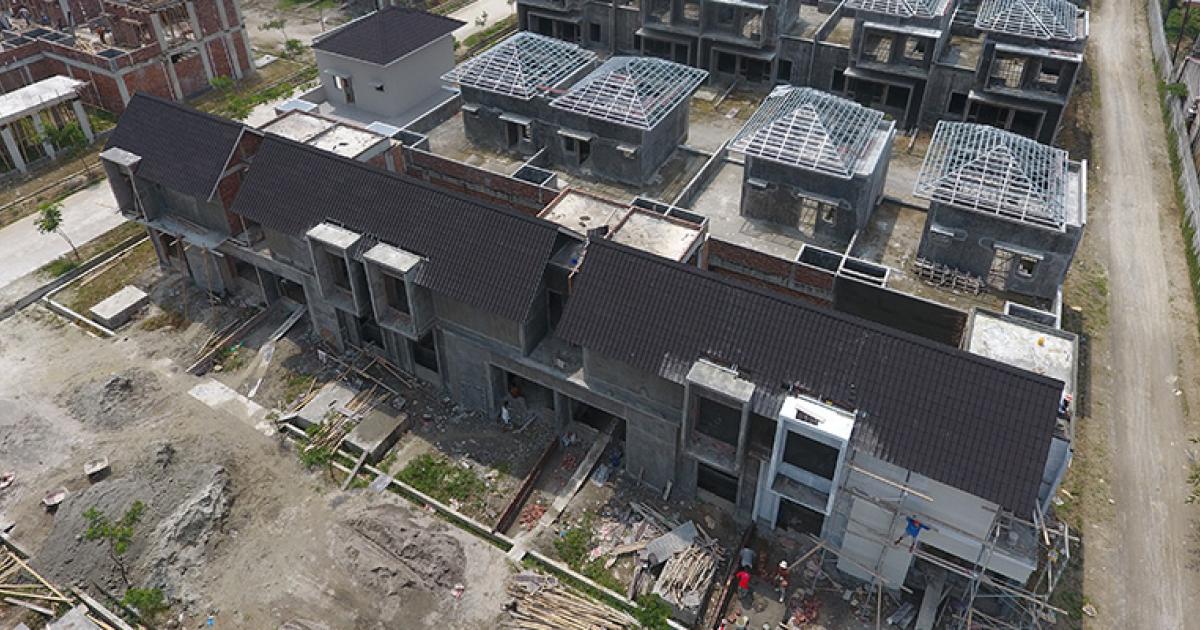 Mengenal Lebih Jauh Genteng Bitumen dari Onduline, Solusi Atap Rumah ...